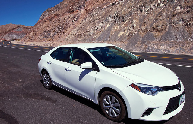 Color Choices and Exterior Features of the 2017 Toyota Corolla ...